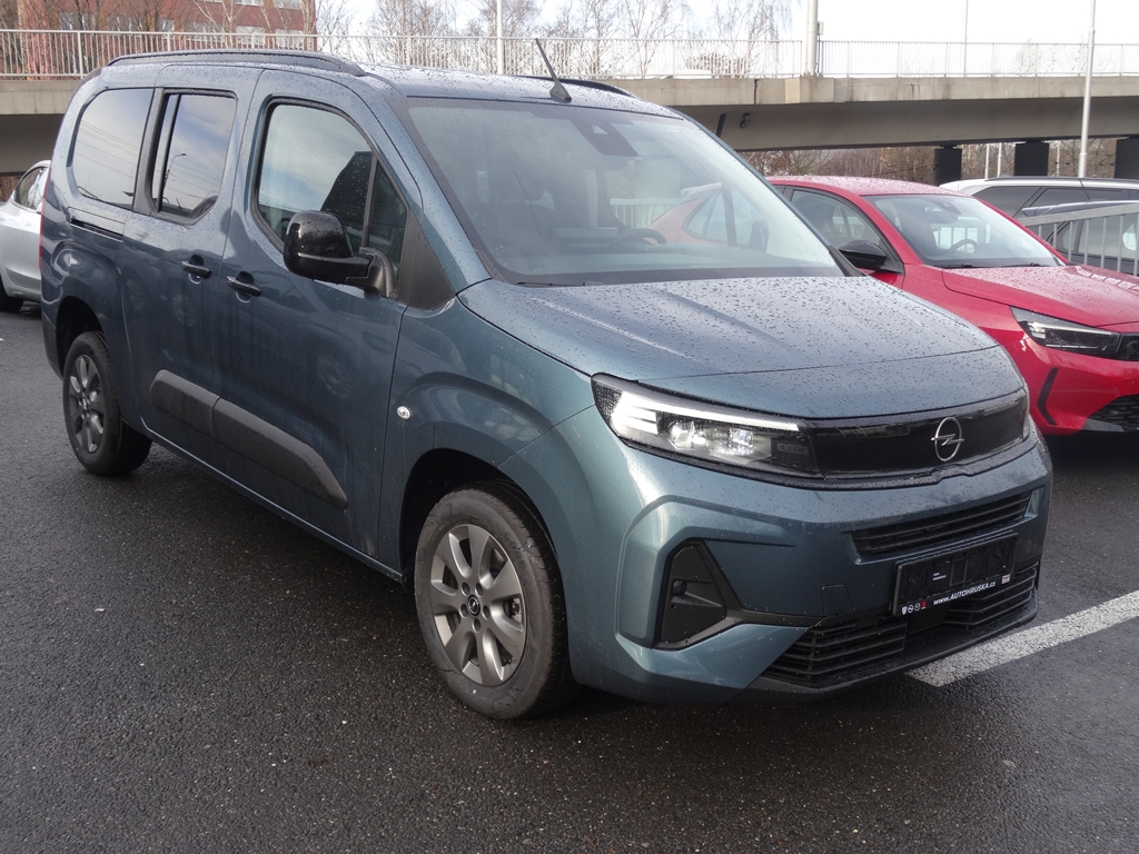 Combo Combi Edition Plus N1 L2 1.2 PureTech 110k MAN6 | Auto Hruška s.r.o.